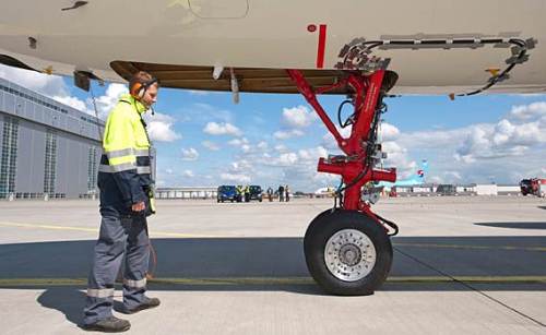 Electric Wheel-Hub-Drive for Aircraft Application - Airbus trial ...